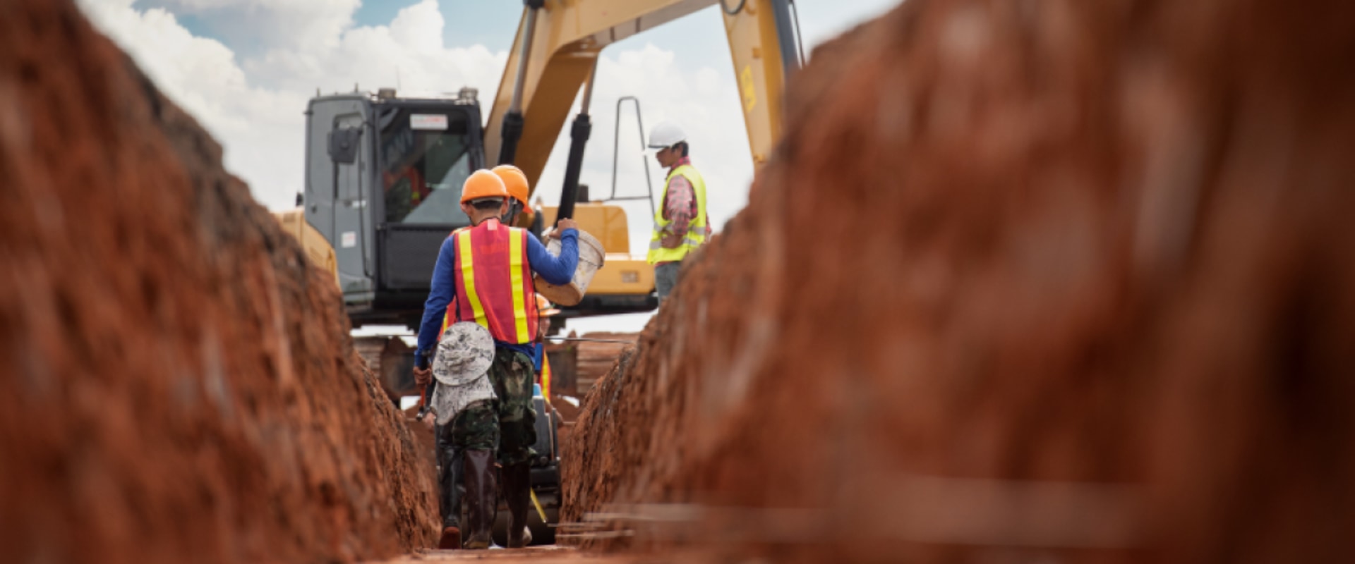 Safety Precautions for Excavation Equipment
